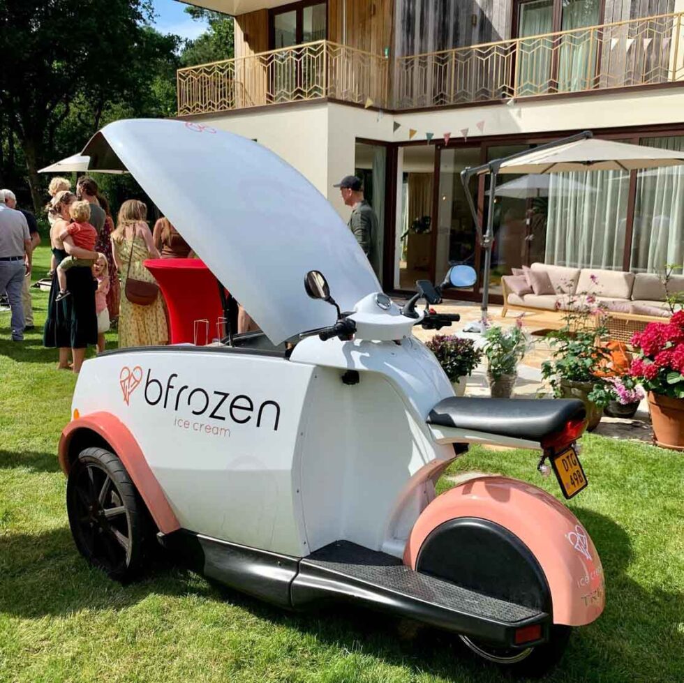 IJskar op locatie - v.a. €150 incl. ijscoman huren | 50 smaken ijs